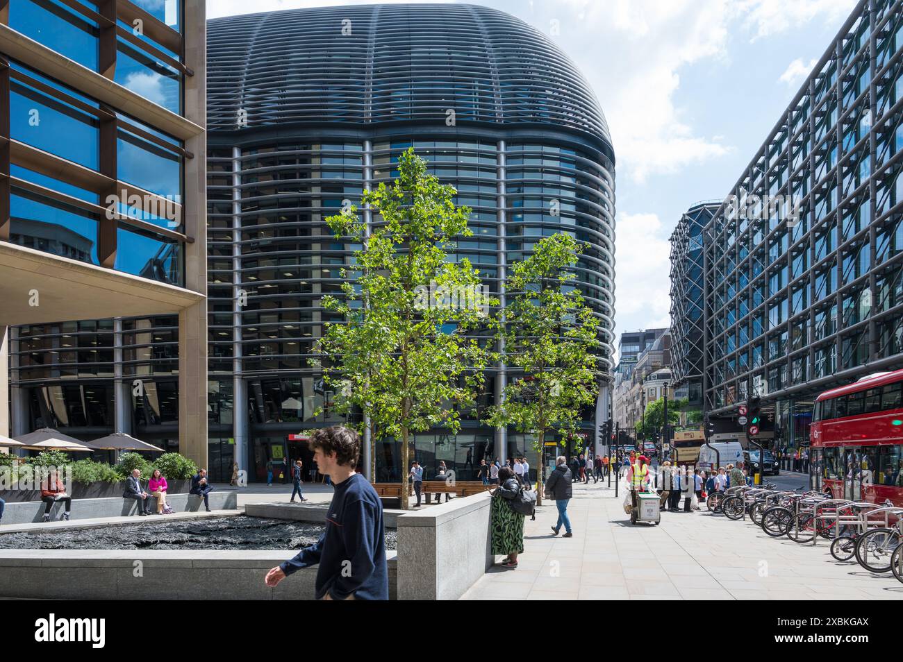 People out and about on the streets around Walbrook Building on Cannon ...