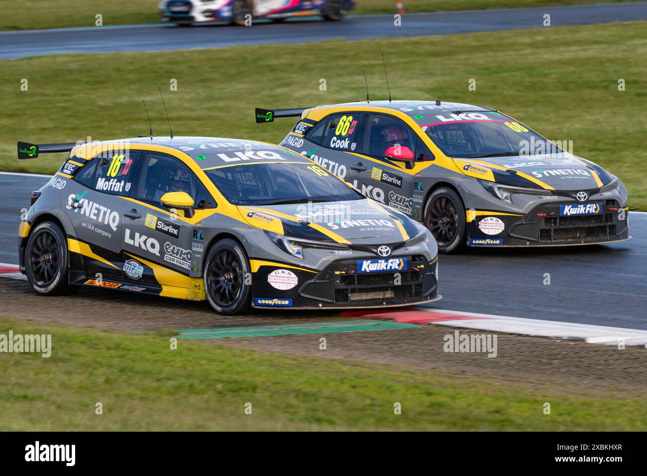 Aiden Moffatt And Josh Cook Side By Side KwikFit British Touring Car ...