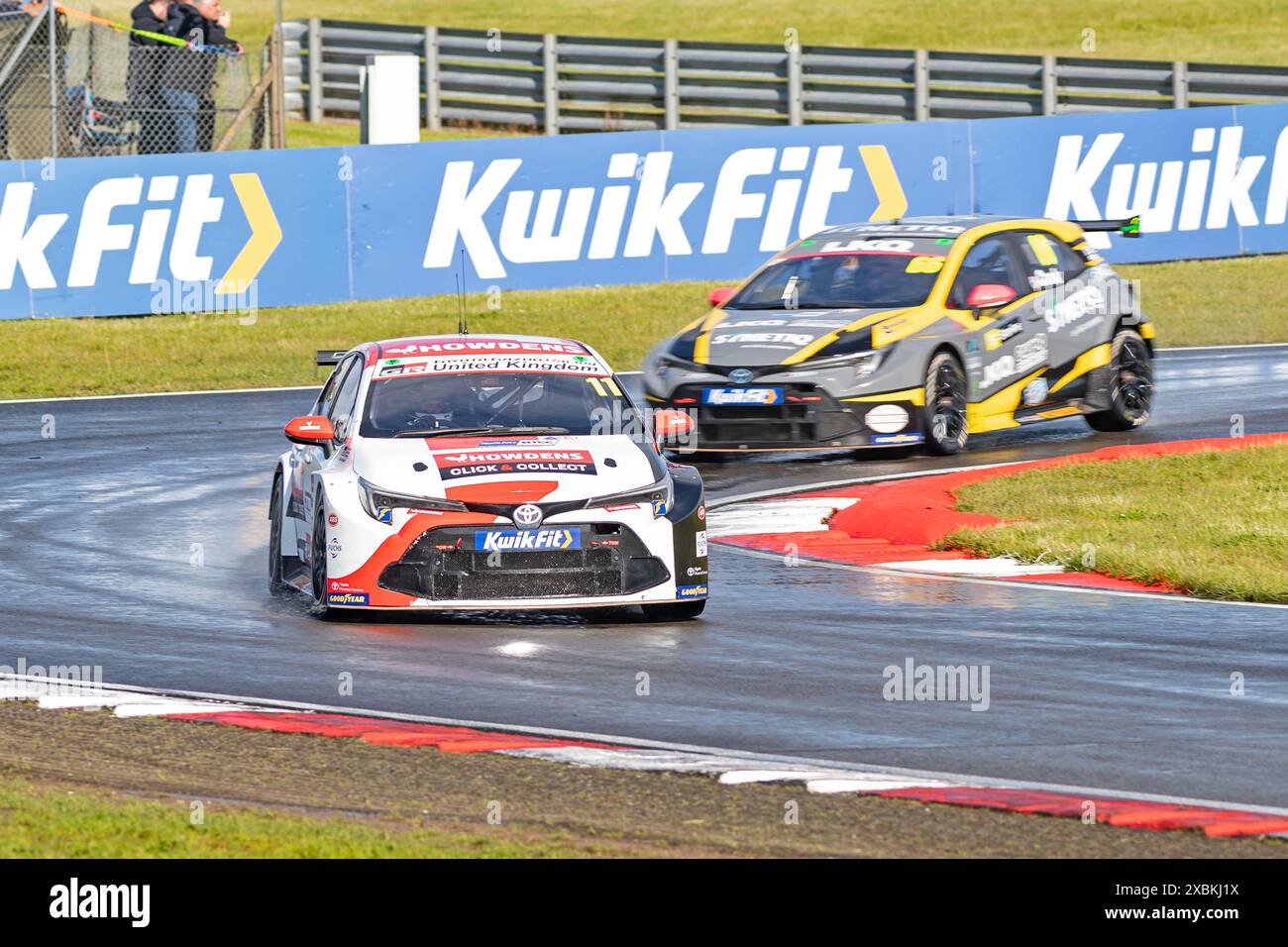 Andrew Watson Leads Josh Cook Through Murrays KwikFit British Touring ...