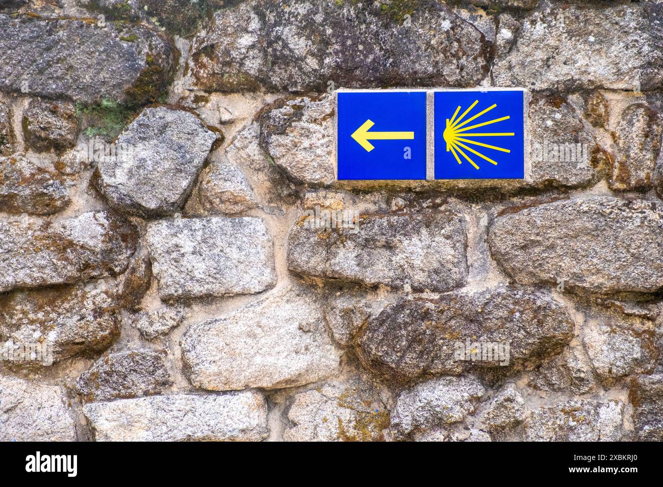 Stone road signs hi-res stock photography and images - Alamy