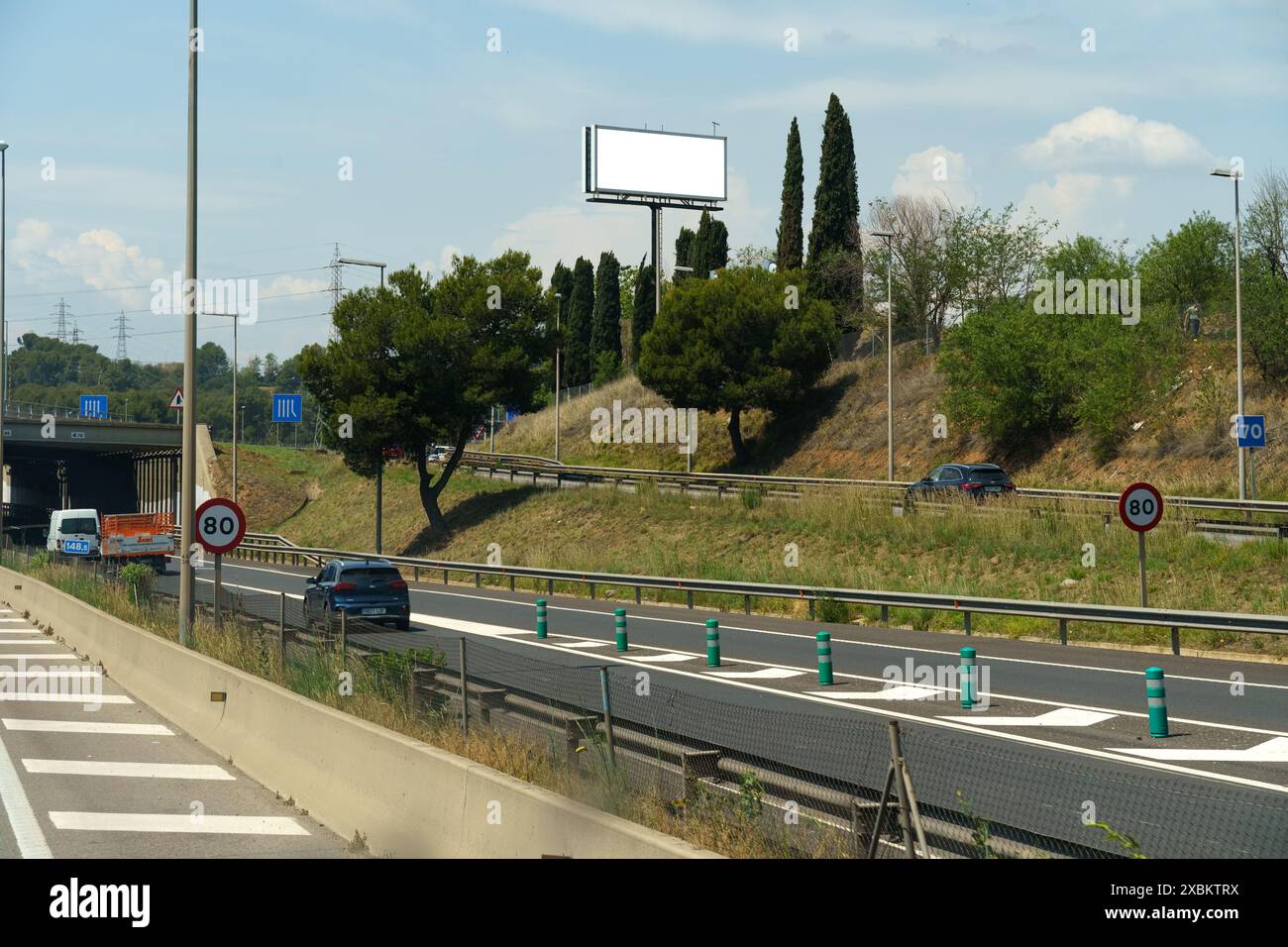 80 kmh speed sign hi-res stock photography and images - Alamy