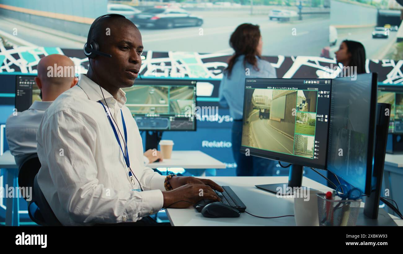 Truck driver technology gps hi-res stock photography and images - Alamy