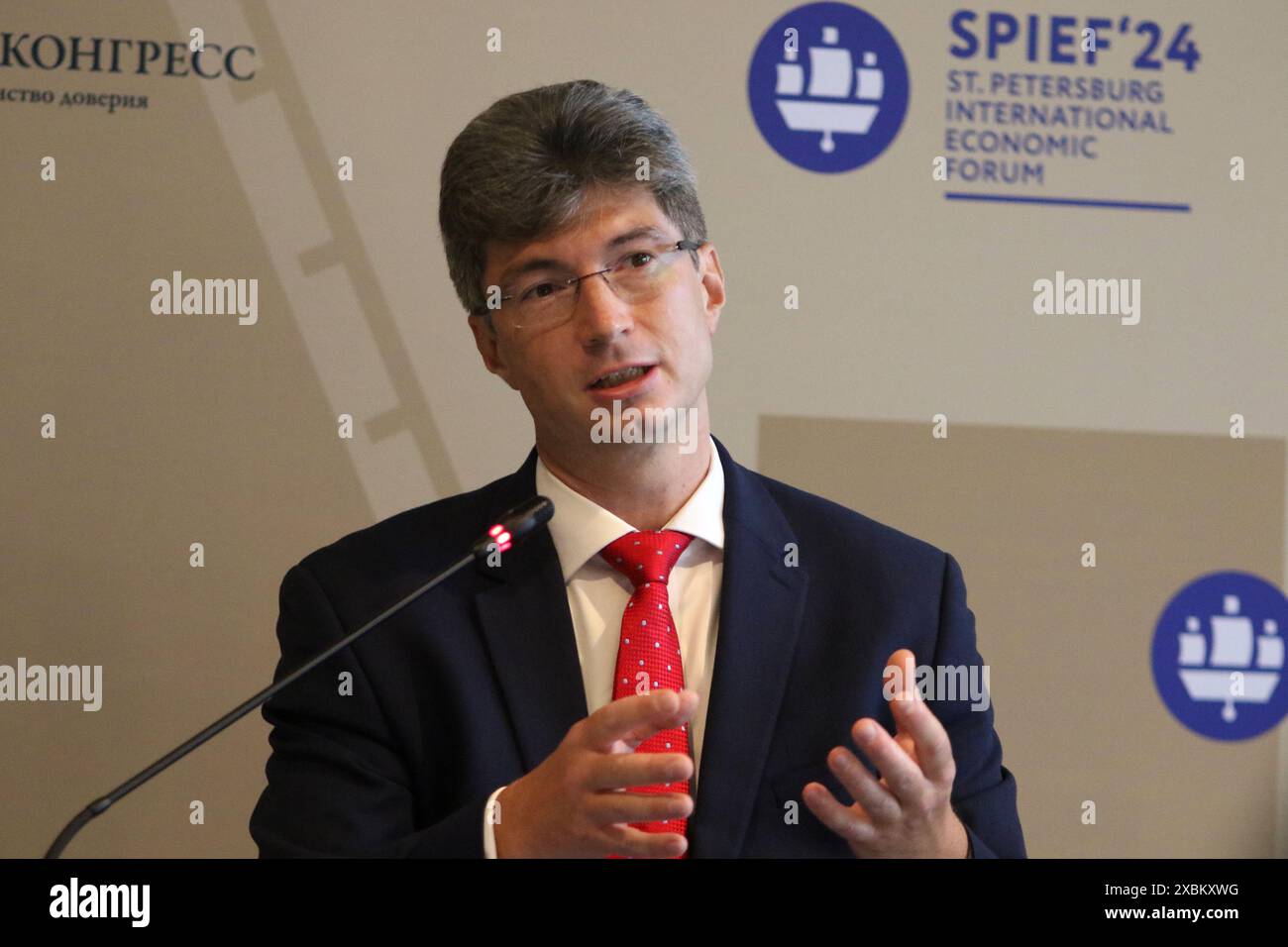 Alexander chulok hi-res stock photography and images - Alamy