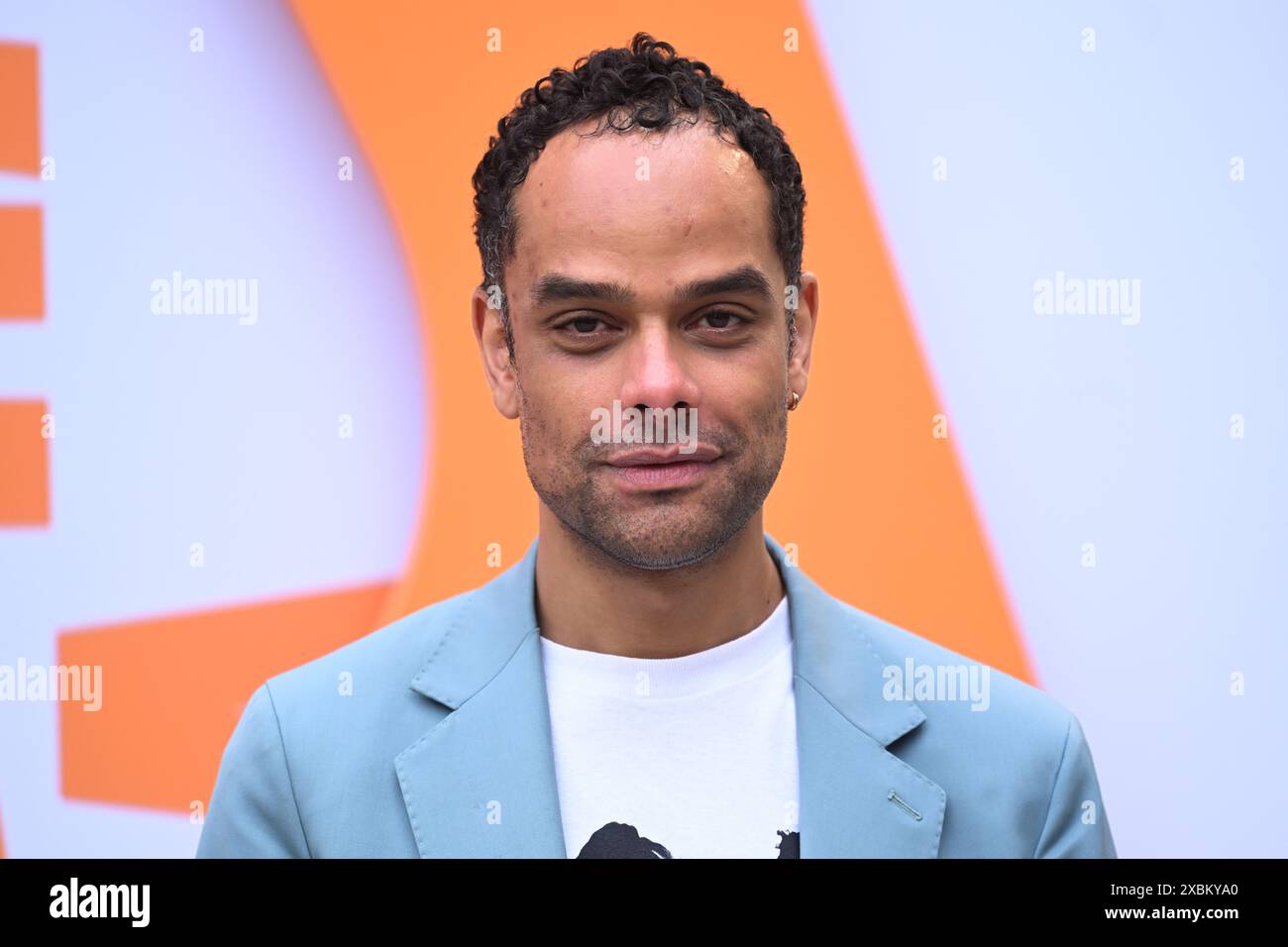 Raven smith hi-res stock photography and images - Alamy