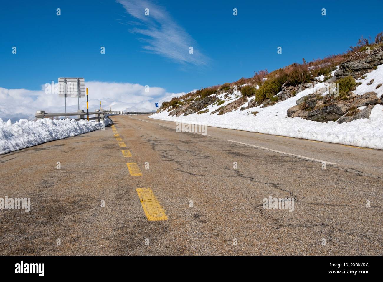 Empty mountain serpentine curve early hi-res stock photography and ...