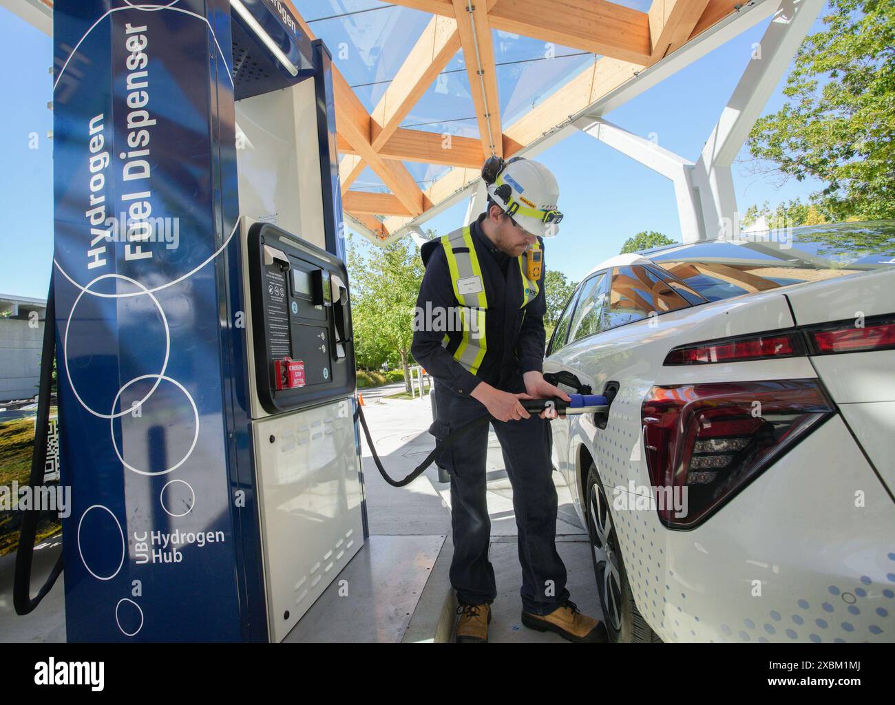 Vancouver, Canada. 12th June, 2024. A fuel cell vehicle gets refueled ...