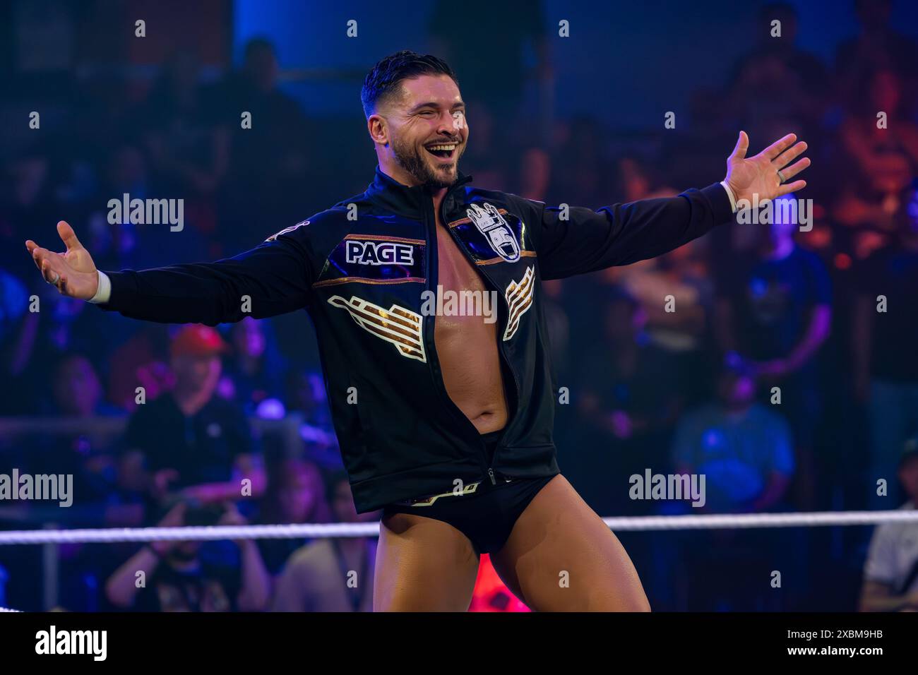 Wwe wrestler hi-res stock photography and images - Alamy