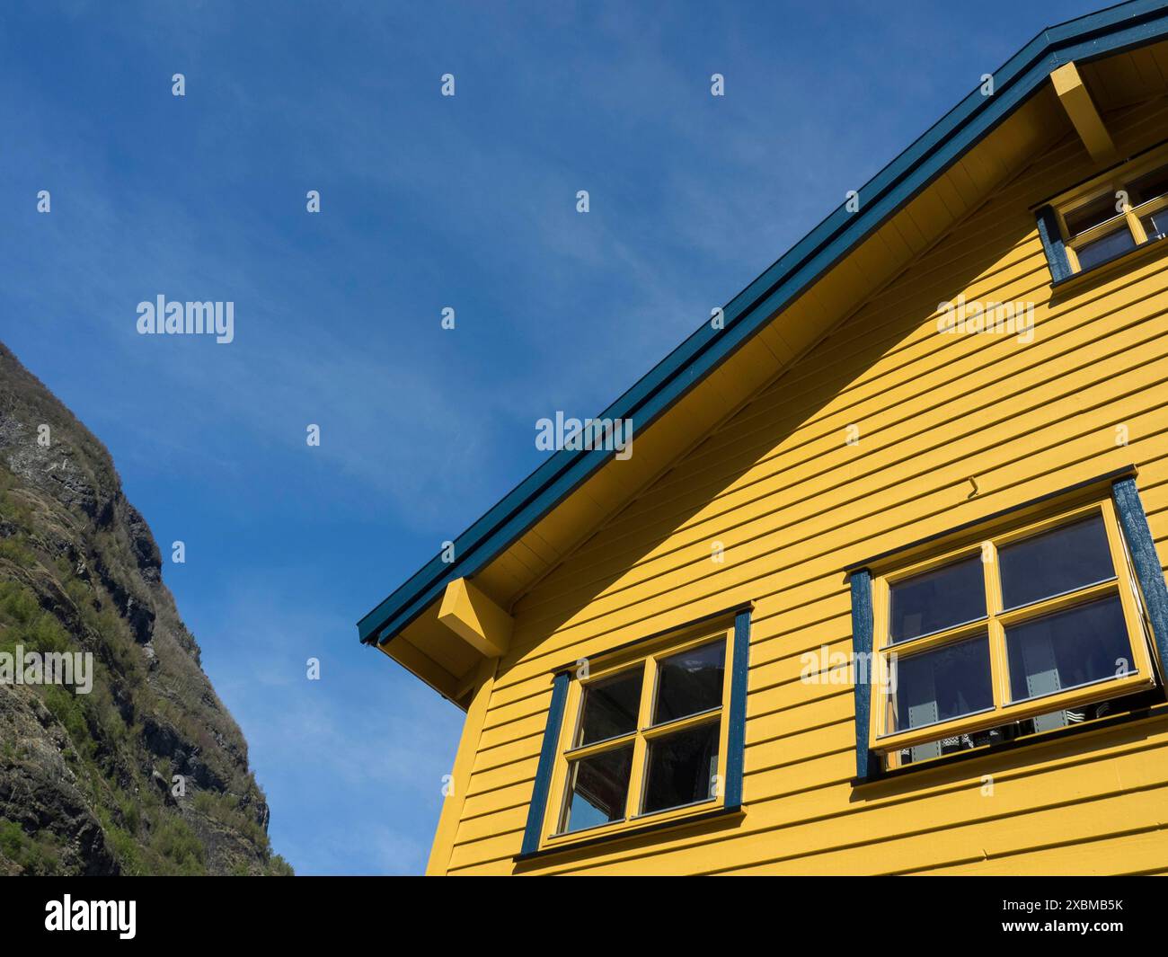 Blue window frames hi-res stock photography and images - Alamy