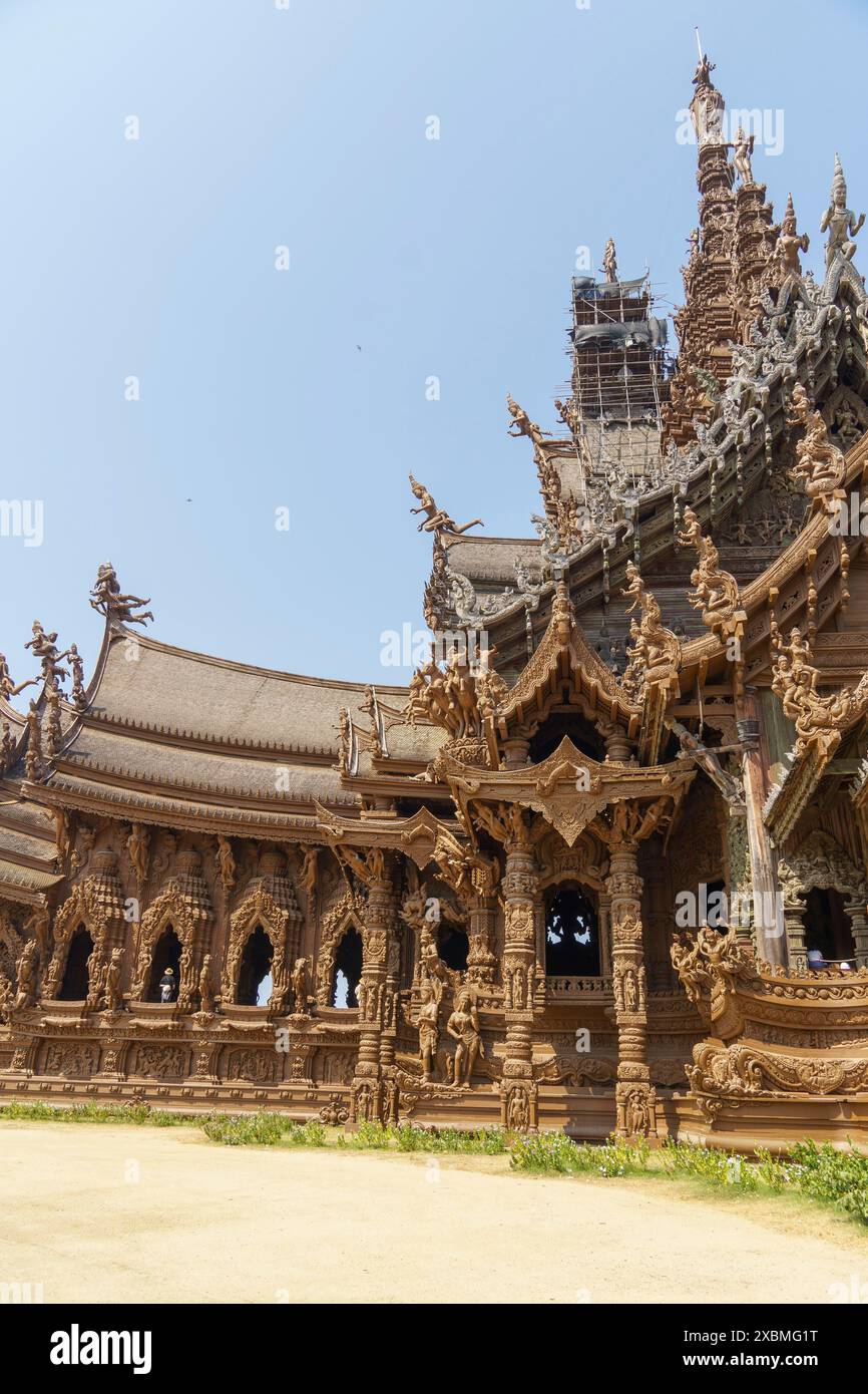 Detailed section hi-res stock photography and images - Alamy