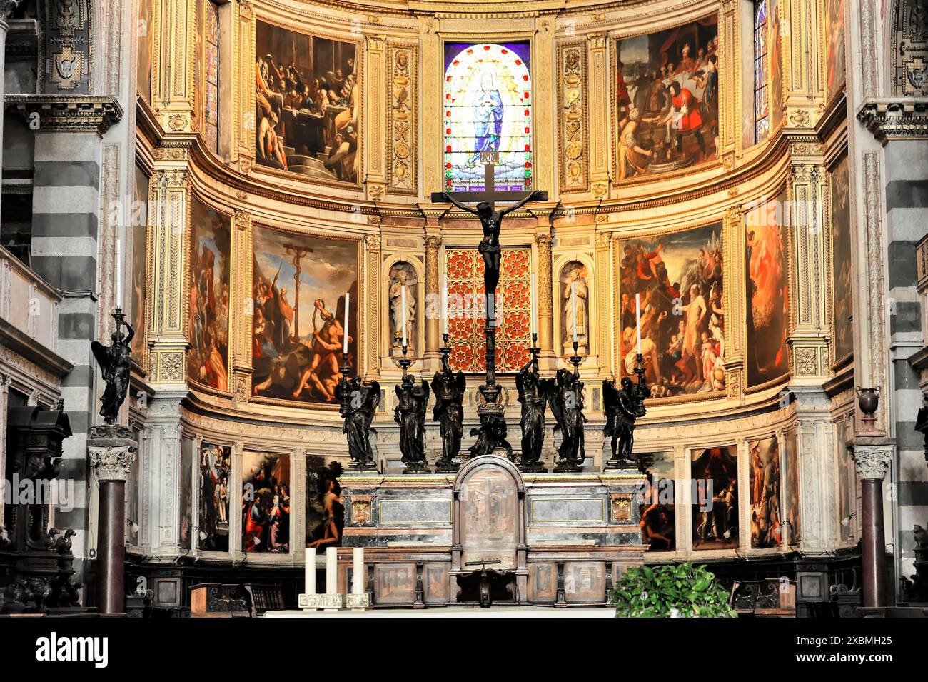 Interior view with altar area, Cathedral of Santa Maria Assunta, Pisa ...