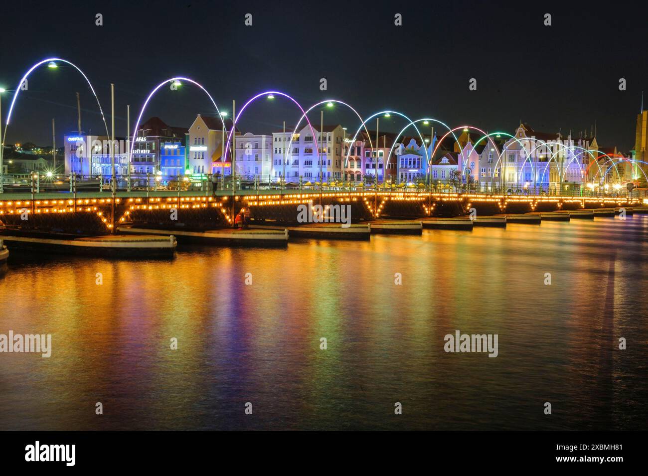 Night view of Queen Emma Bridge Queen Emma Bridge swing bridge Emma ...