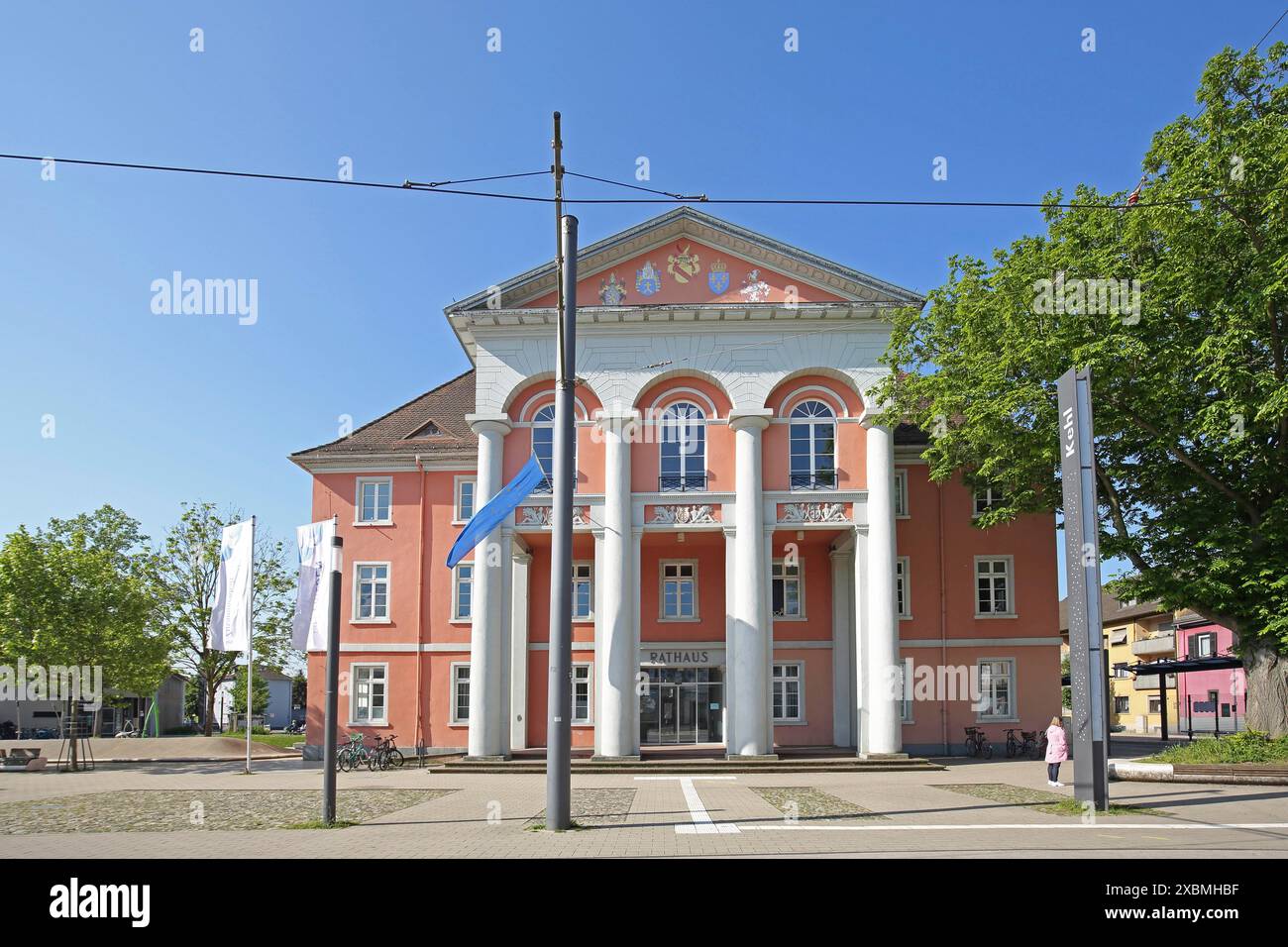 Neoclassical town hall built in 1910 with EU flag, Rathausplatz, Kehl ...