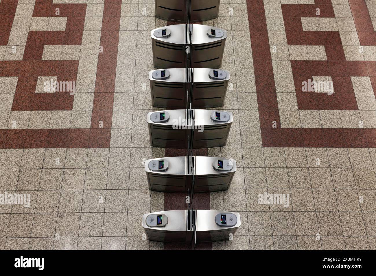 Syntagma metro station hi-res stock photography and images - Alamy