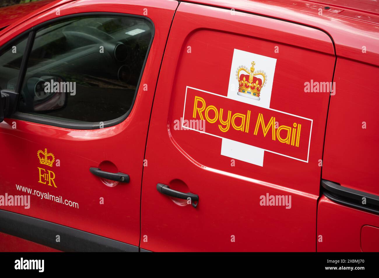 International distributions services hi-res stock photography and ...