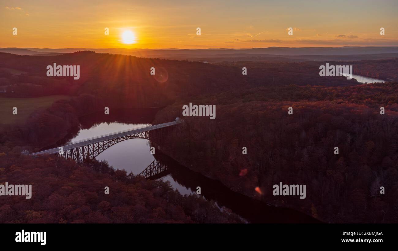Aerial view sunset over golden hi-res stock photography and images - Alamy