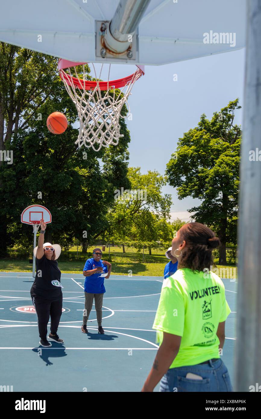 Detroit, Michigan - The Basketball Free Throw at the Detroit Senior ...