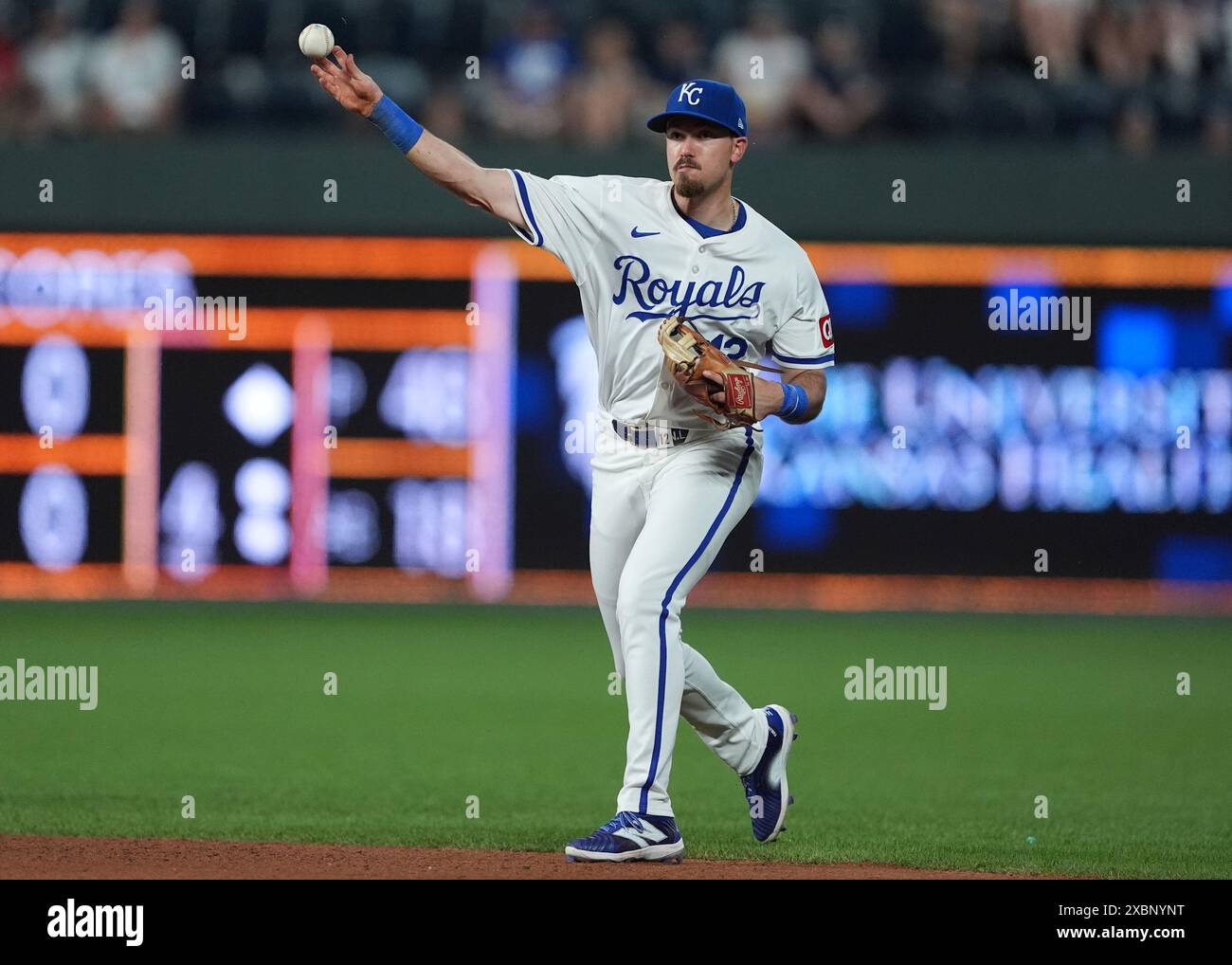 Jun 12, 2024: Kansas City Royals second base Nick Loftin (12) makes the ...