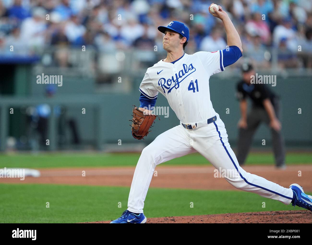 Jun 12, 2024: Kansas City Royals pitcher Daniel Lynch IV (41) delivers ...