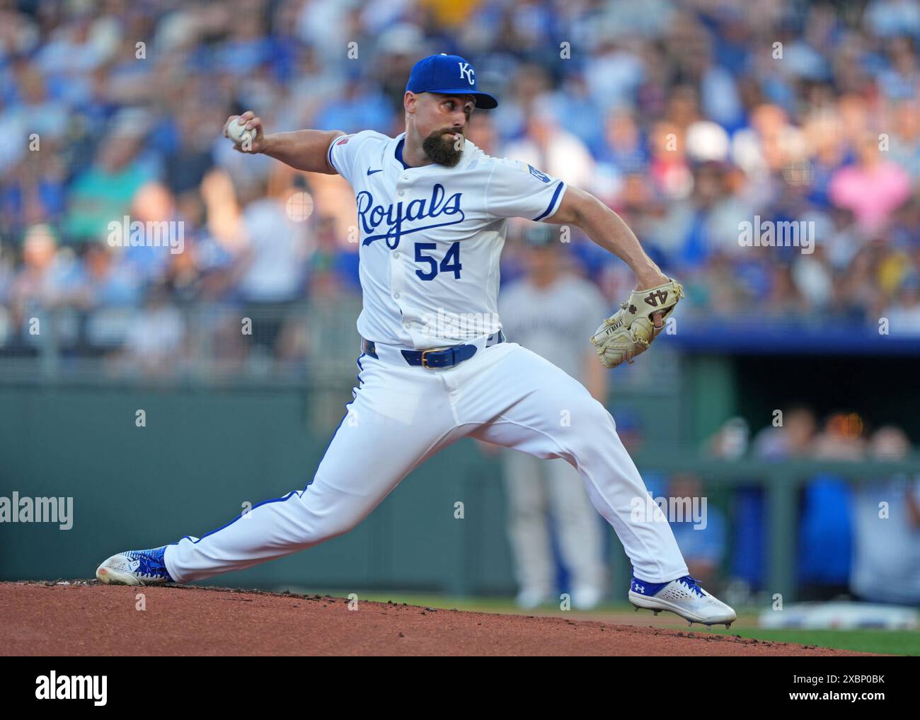 Jun 12, 2024: Kansas City Royals pitcher Dan Altavilla (54) delivers a ...