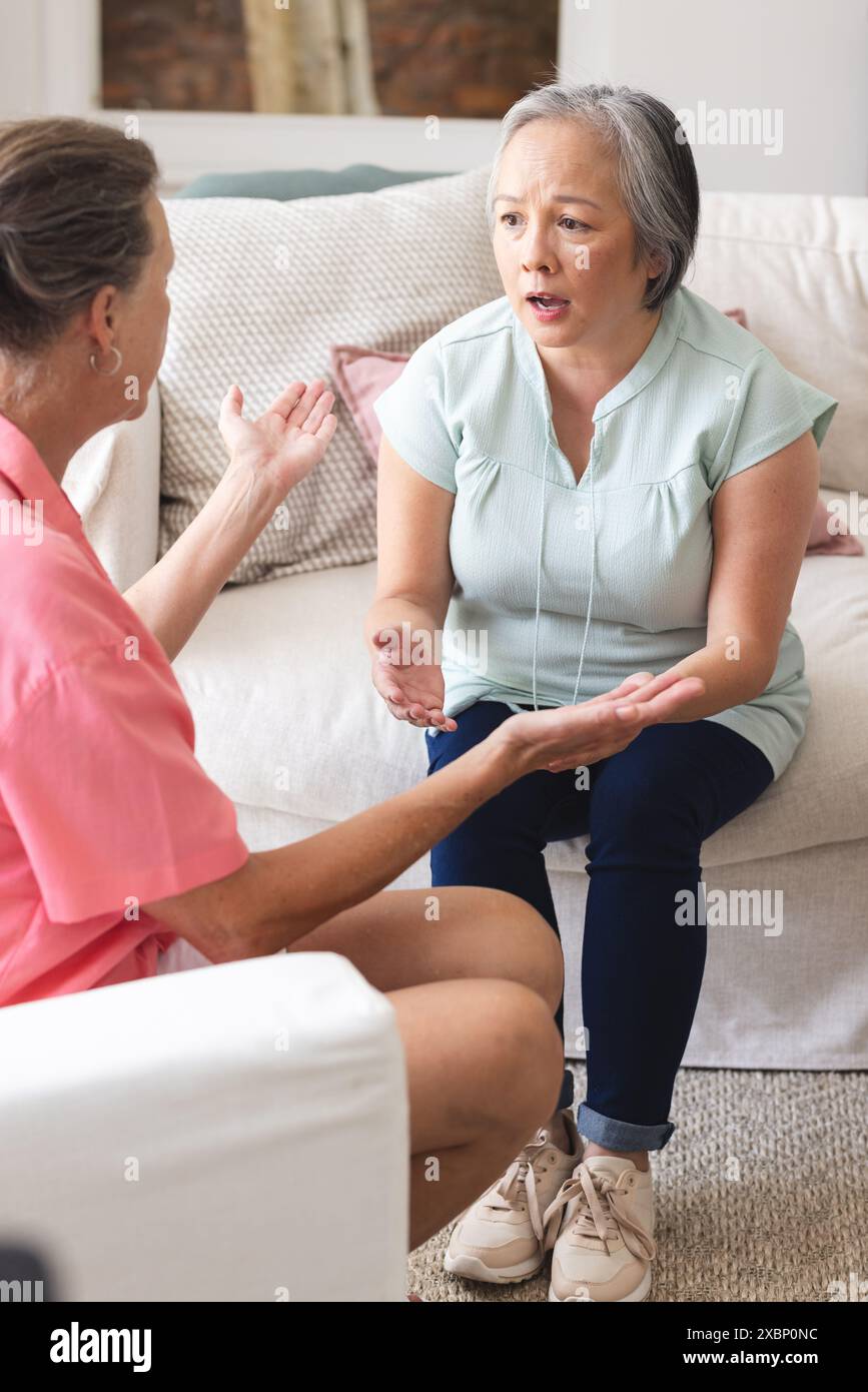 Heartfelt conversation hi-res stock photography and images - Alamy