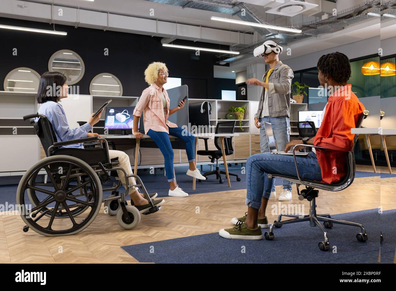 Business colleagues in office watching man using vr headset, asian ...