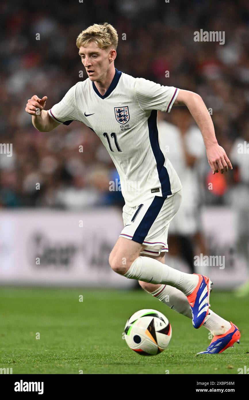 LONDON, ENGLAND - JUNE 7: Anthony Gordon of England controls ball ...