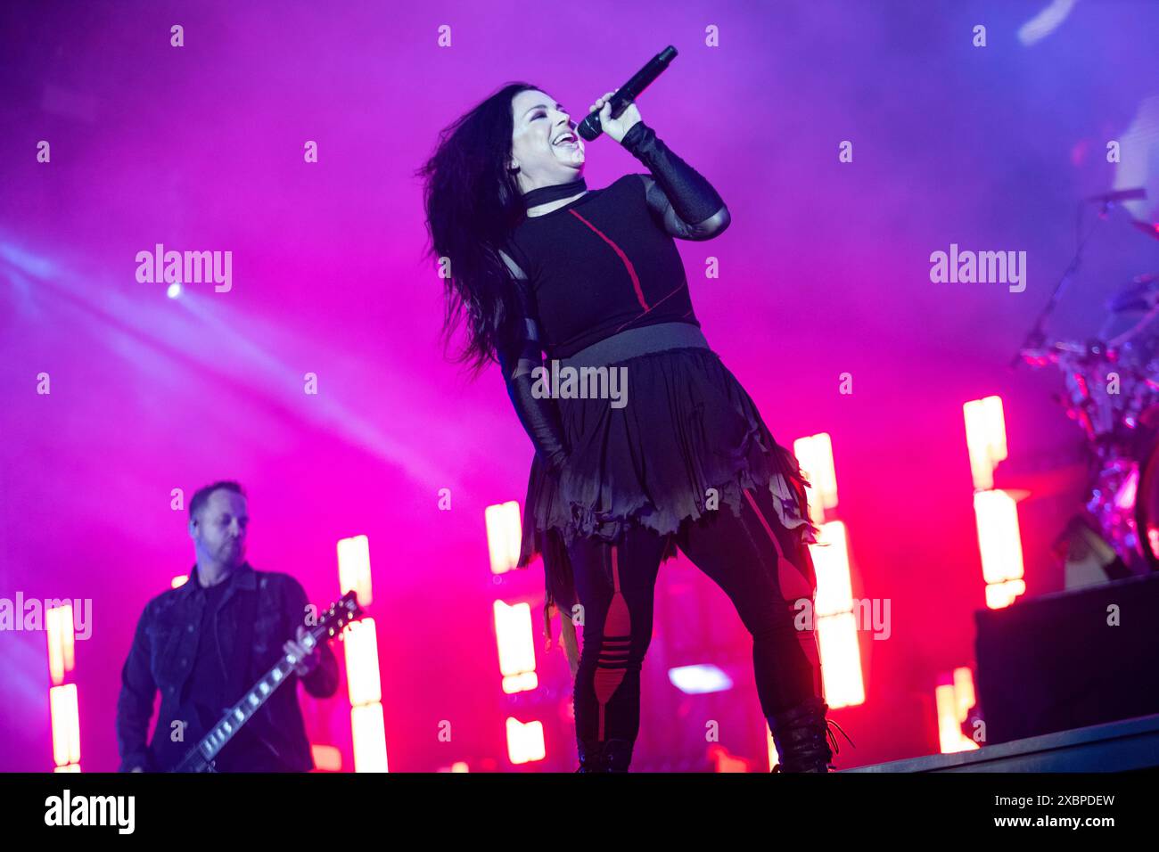 Emma anzai evanescence hi-res stock photography and images - Alamy