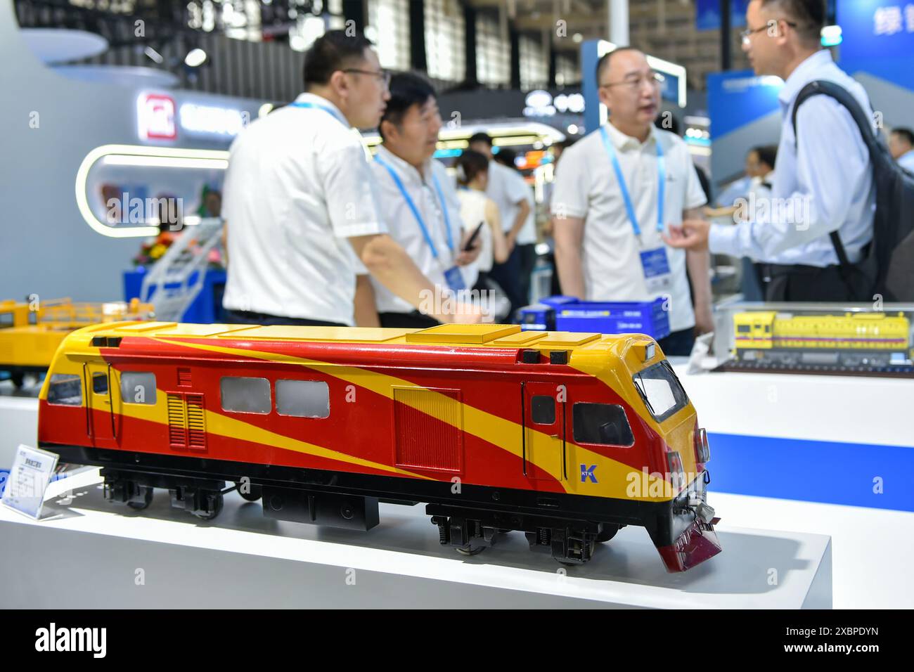 Model engineering exhibition hi-res stock photography and images - Alamy