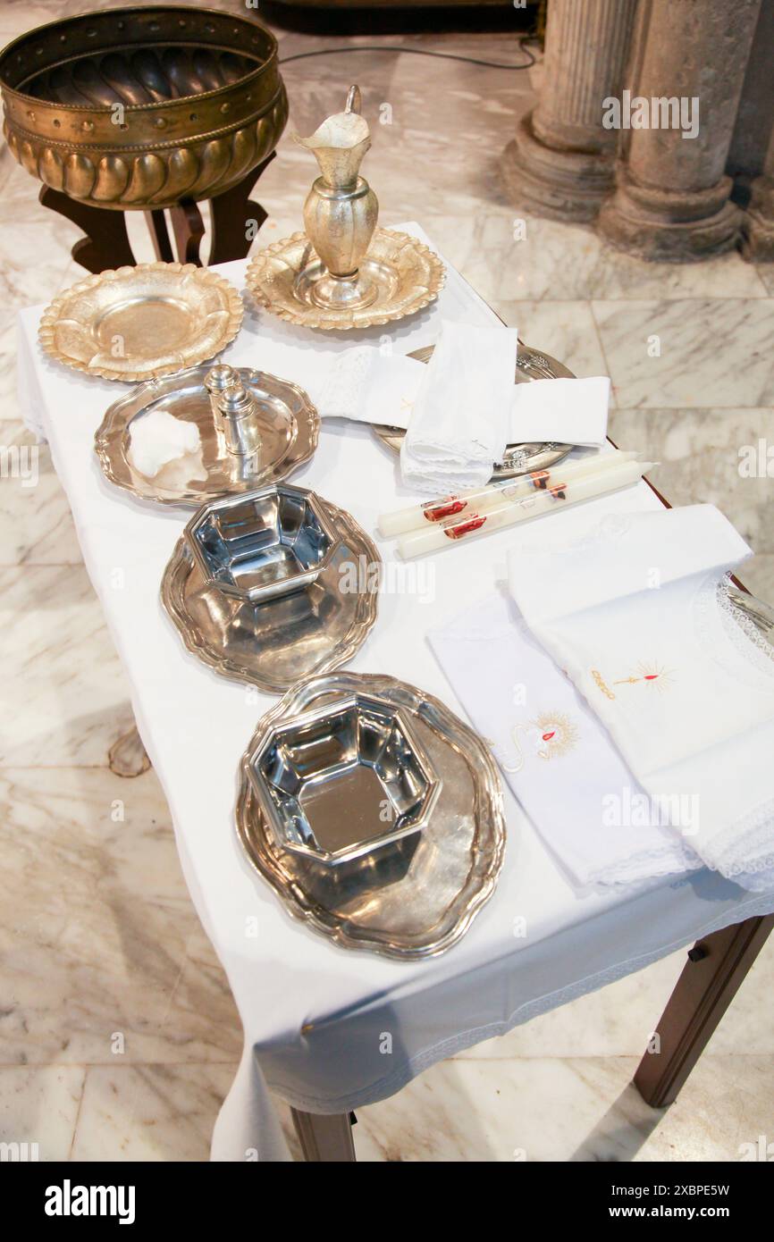 Catholic items hi-res stock photography and images - Alamy