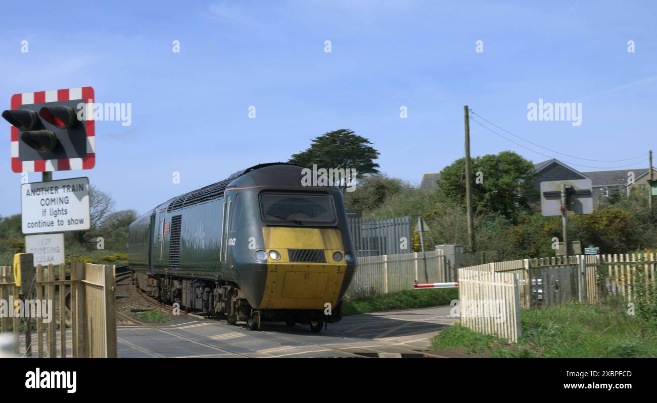 GWR Castle Class Intercity 125 at Gwinear in Cornwall Stock Photo - Alamy