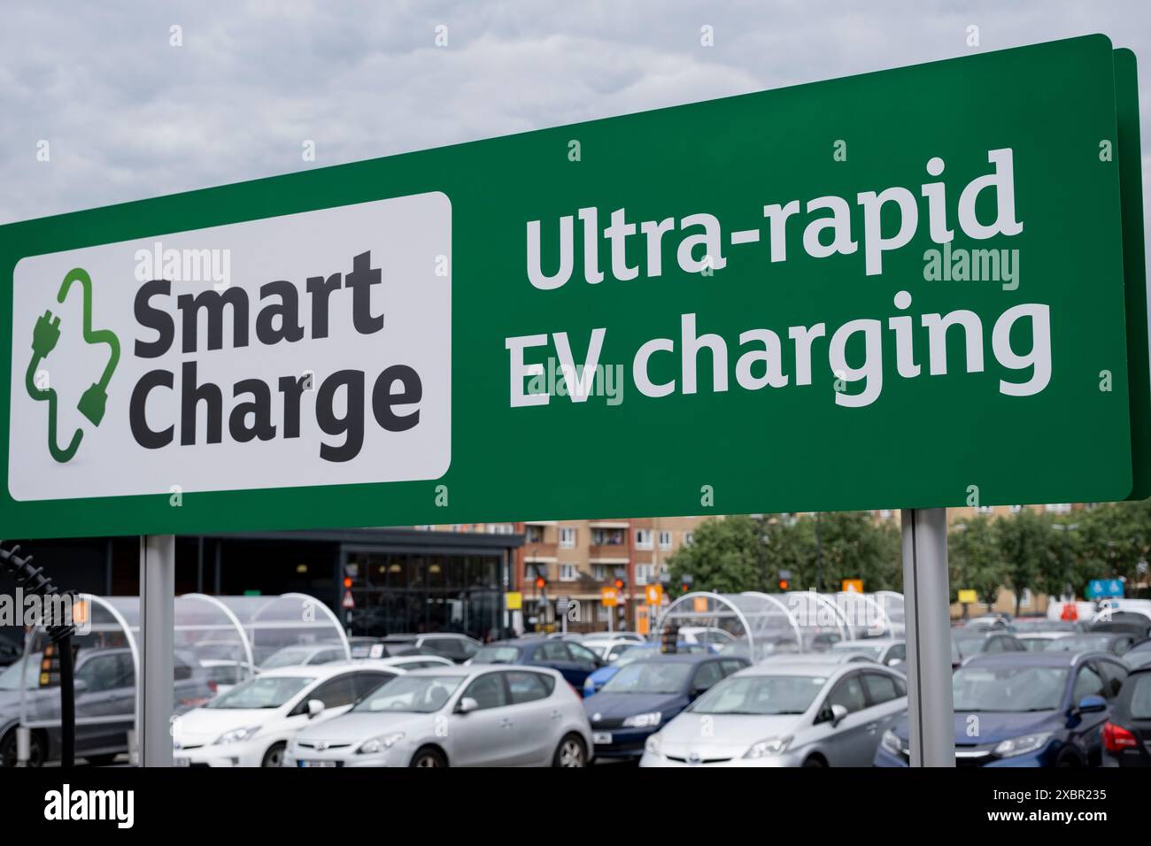 Smart Charge Ultra rapid electric vehicle charging points in a ...