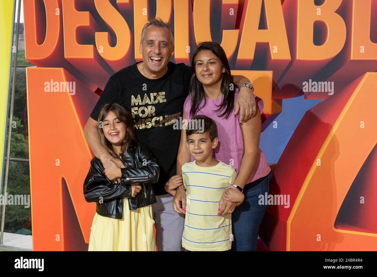 NEW YORK, NEW YORK - JUNE 09: Joe Gatto and family attend the ...