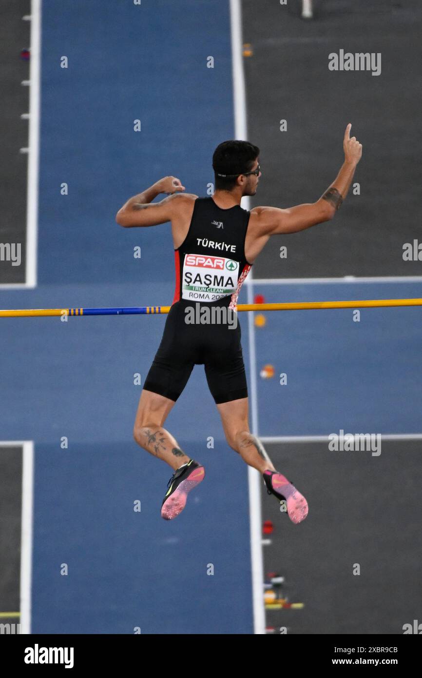 Sasma Ersu in Men's Pole Vault Final during the day 6 of European ...