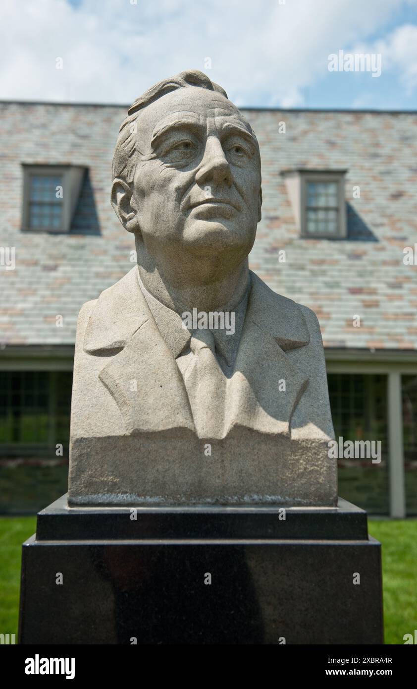 Sculpture head of President Roosevelt. Home of Franklin D. Roosevelt ...
