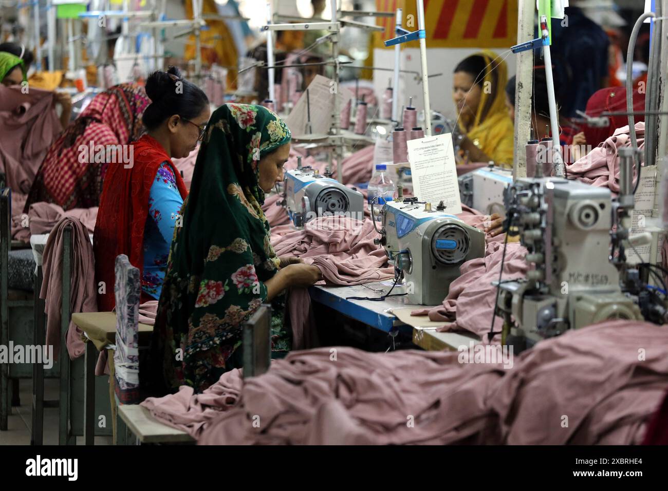 Bangladesh ready made garments hi-res stock photography and images - Alamy