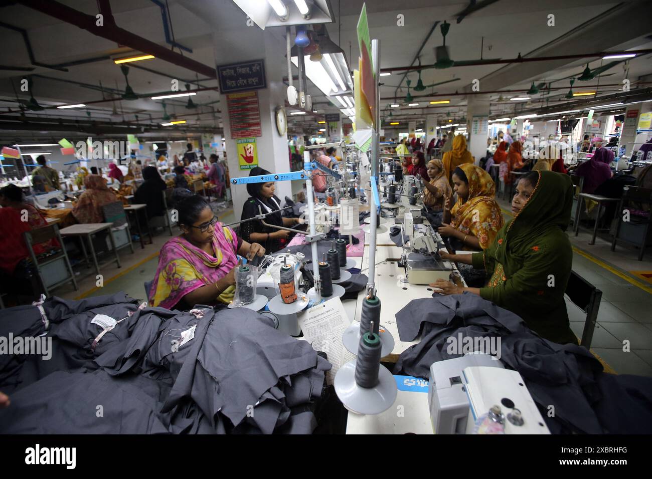 Bangladesh ready made garments hi-res stock photography and images - Alamy