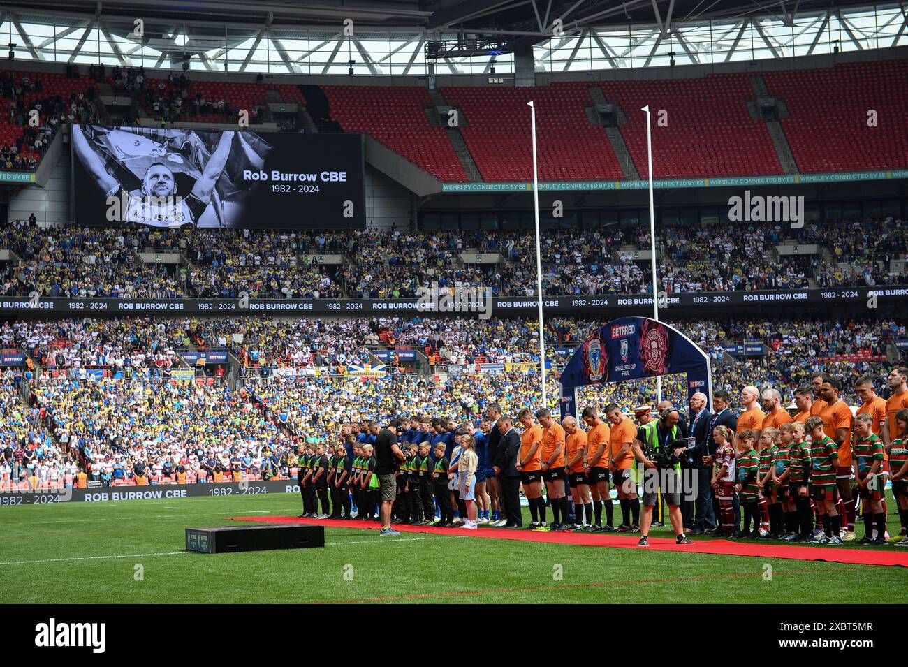 London, England - 8th June 2024 - Teams observe minutes silence in ...
