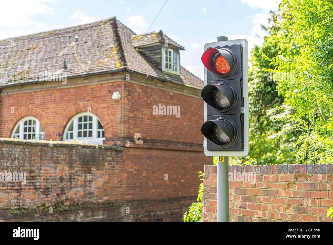 Uk traffic lights hi-res stock photography and images - Alamy