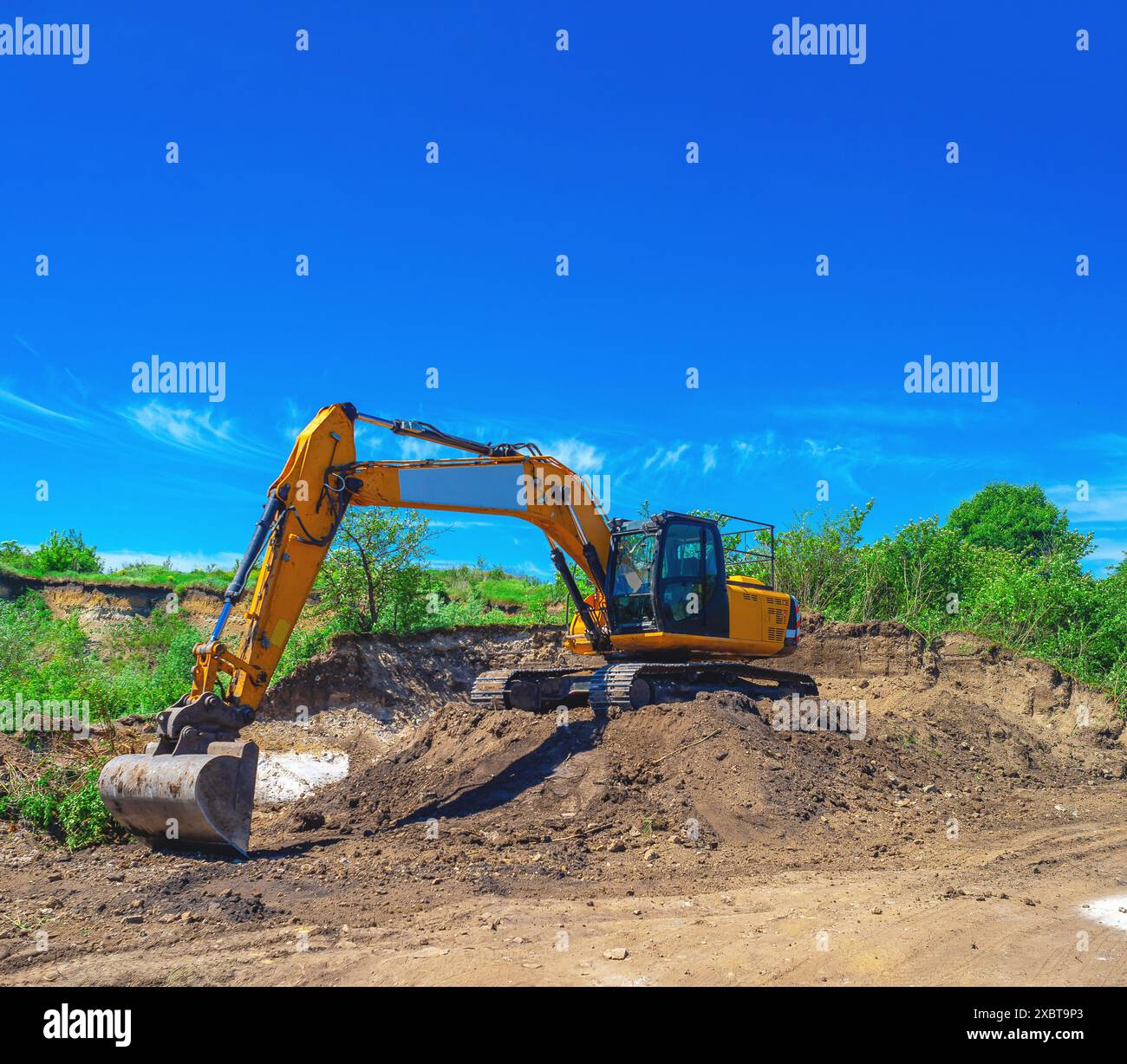 Heavy equipment safety hi-res stock photography and images - Alamy