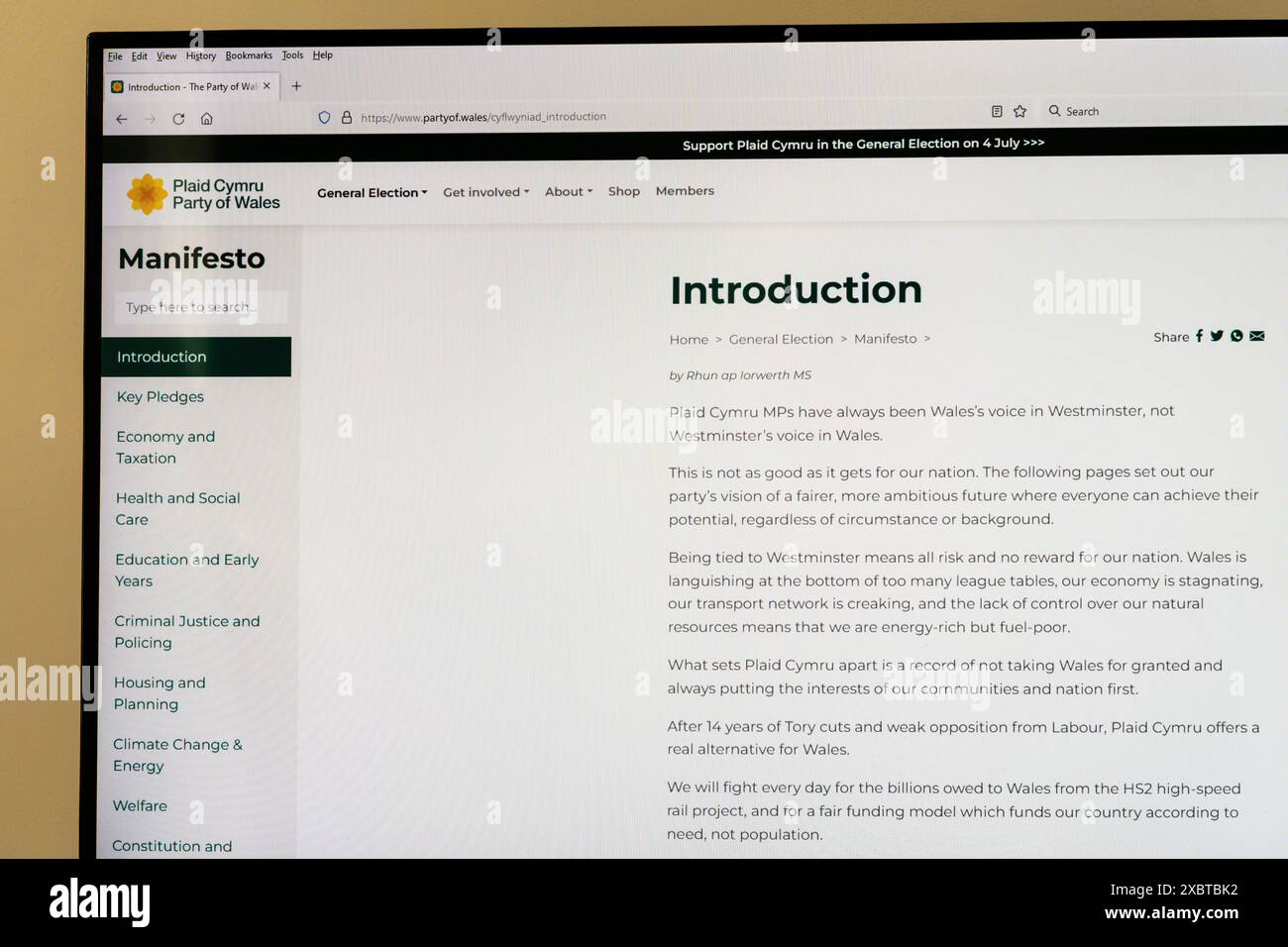 Uk election 2024 party manifestos hi-res stock photography and images ...