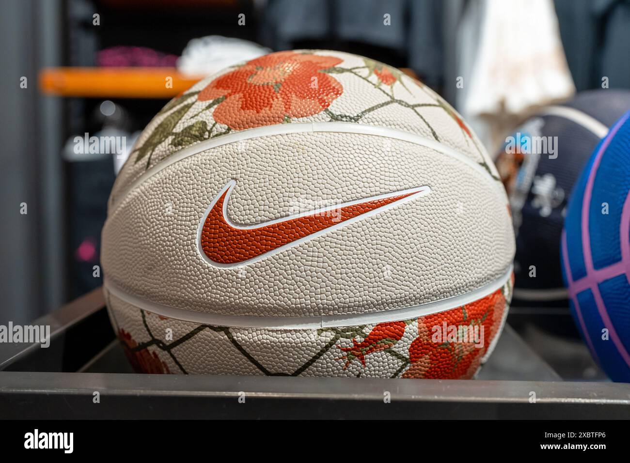 Nike football wear hi-res stock photography and images - Alamy