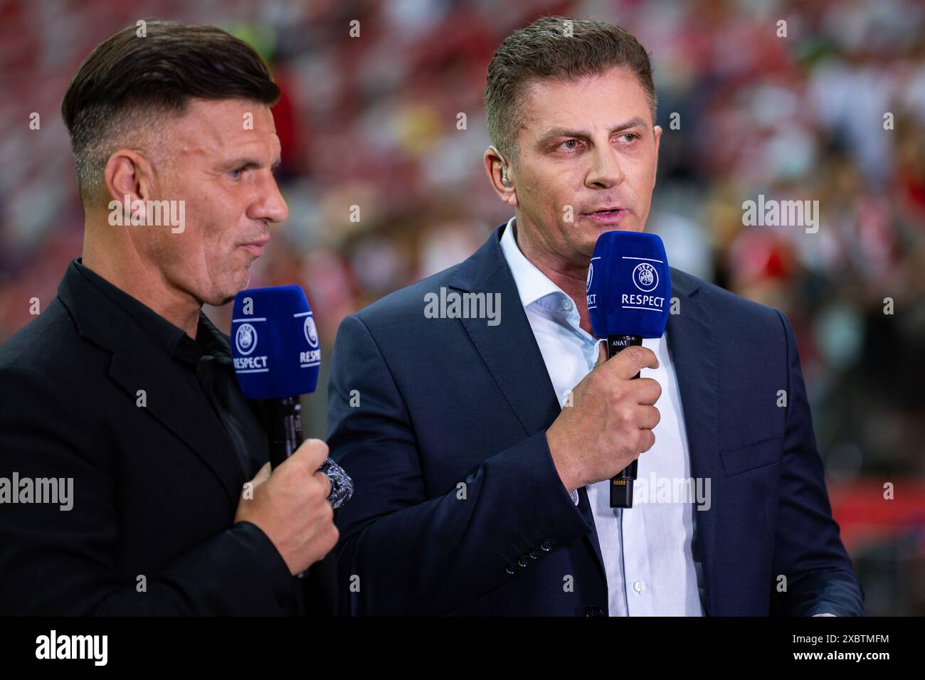 Robert Podolinski (L) and Mateusz Borek (R) (TVP Sport sports ...