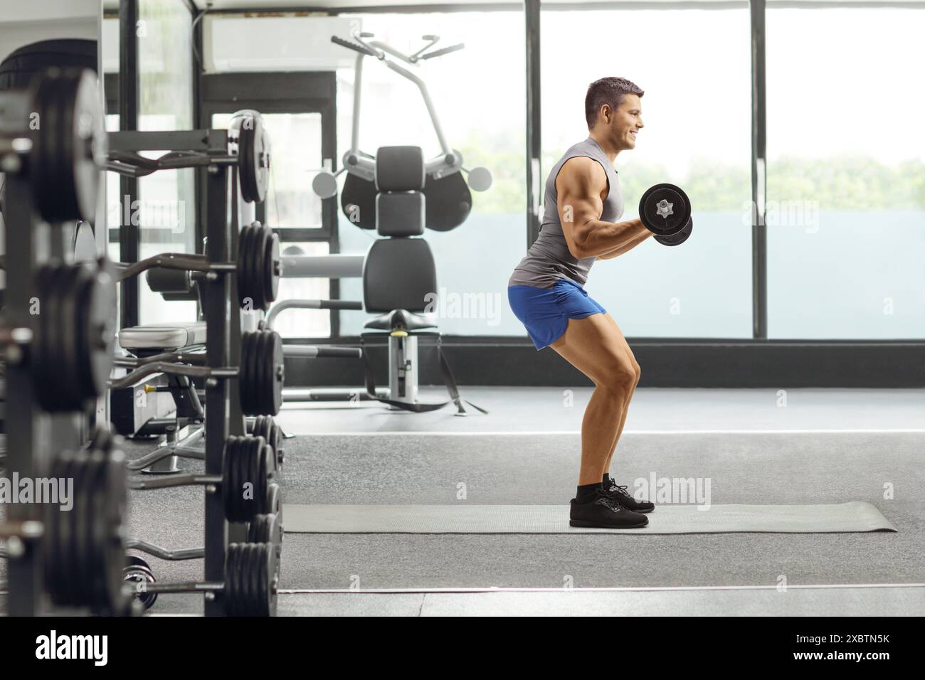 Full length shot bodybuilder hi-res stock photography and images - Alamy
