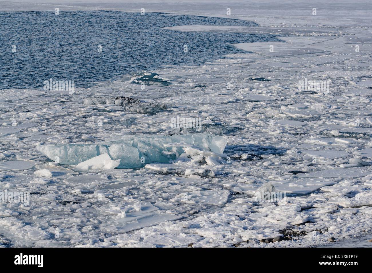 Large ice chunk hi-res stock photography and images - Alamy