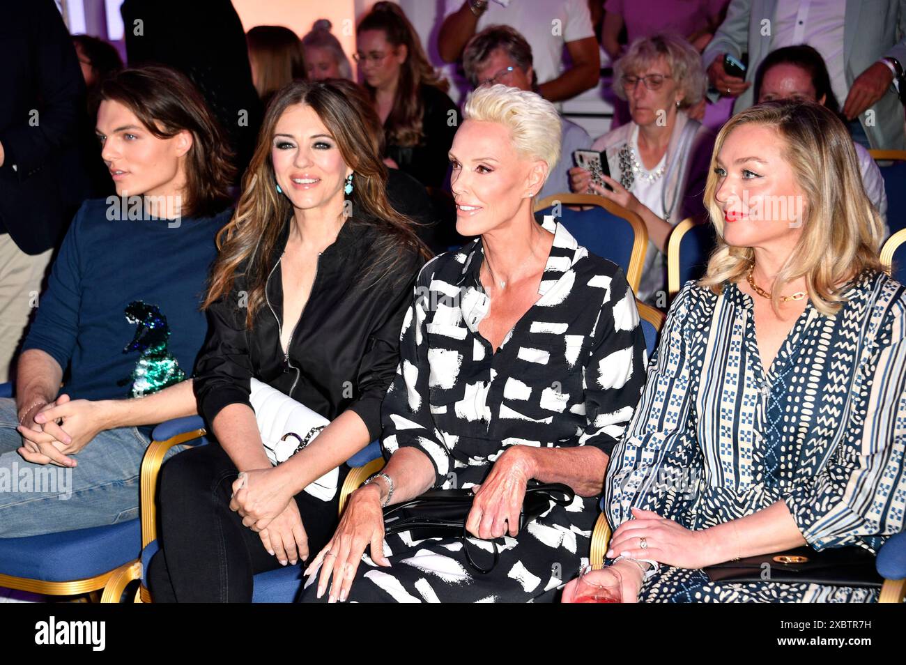 Damian Hurley, Elizabeth Hurley, Brigitte Nielsen und Elisabeth Röhm ...