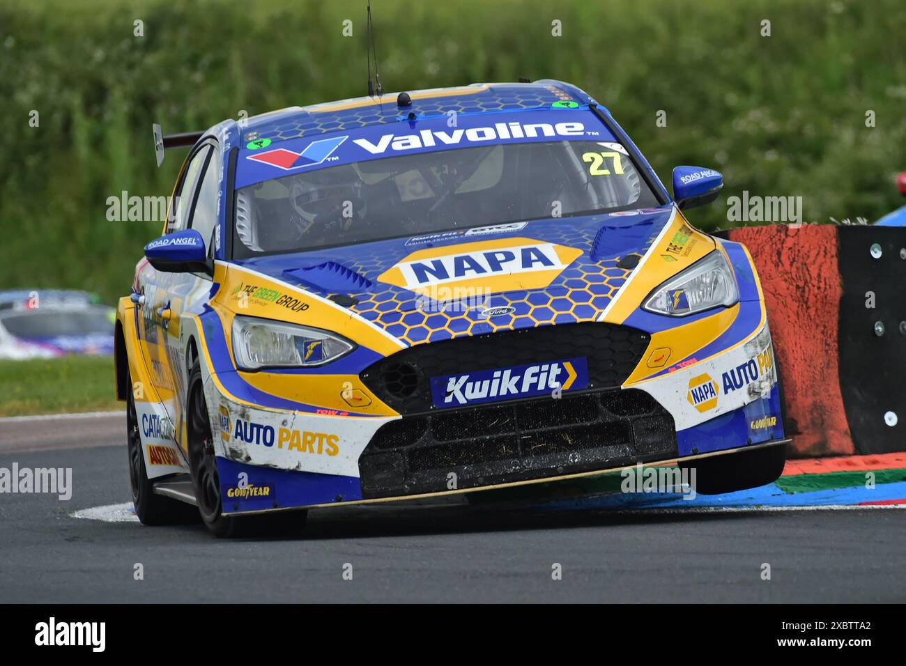 On three wheels, Dan Cammish, Ford Focus ST, NAPA Racing UK, BTCC ...
