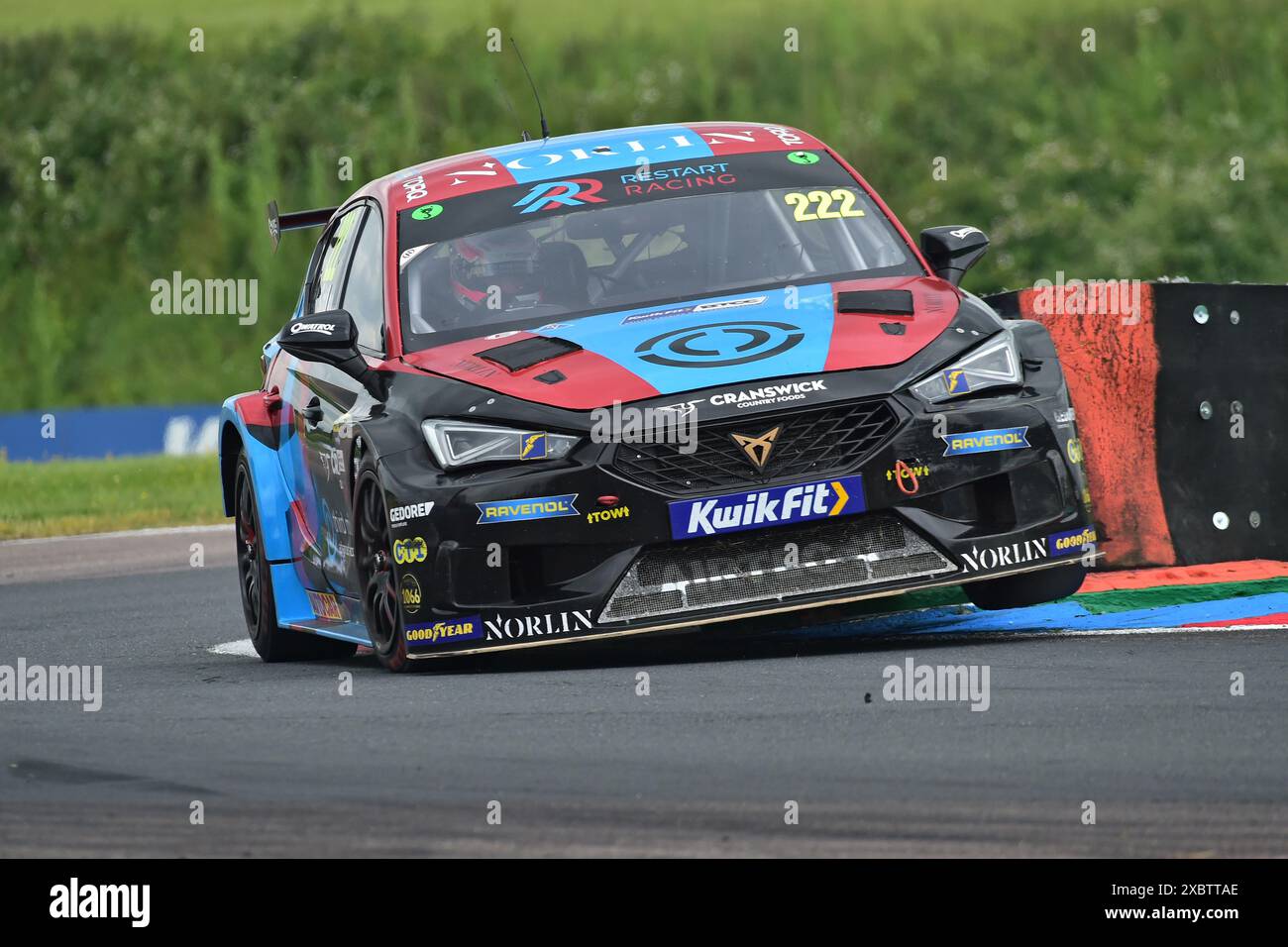 Lifting an inside front wheel, Chris Smiley, Cupra Leon, Restart Racing ...