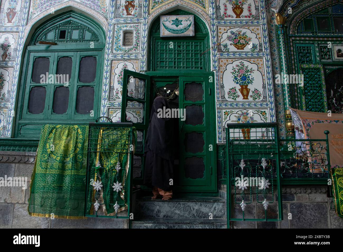 Saint kabir hi-res stock photography and images - Alamy