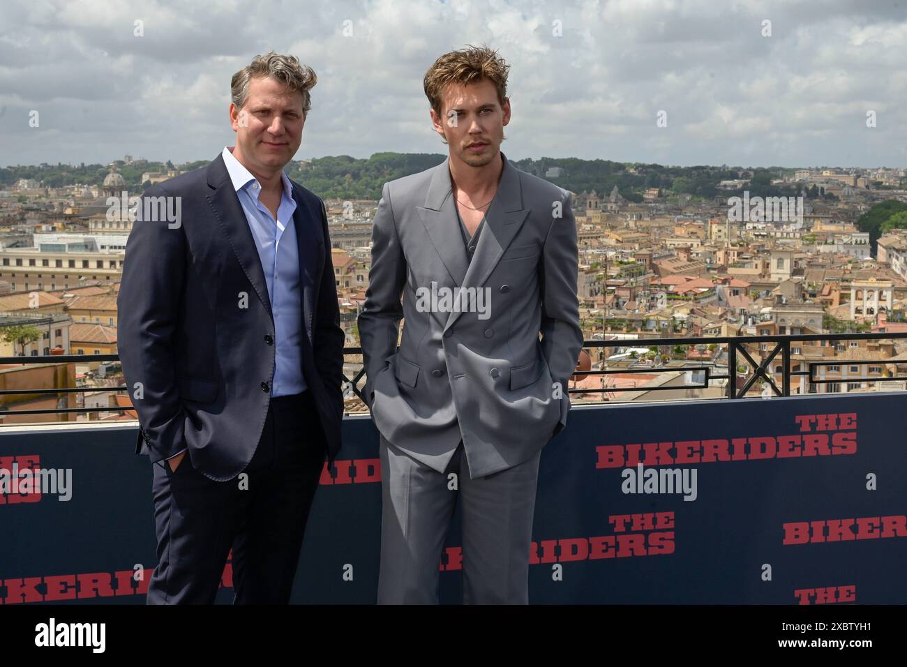 Jeff Nichols (l) and Austin Butler (r) attend the photocall of movie ...