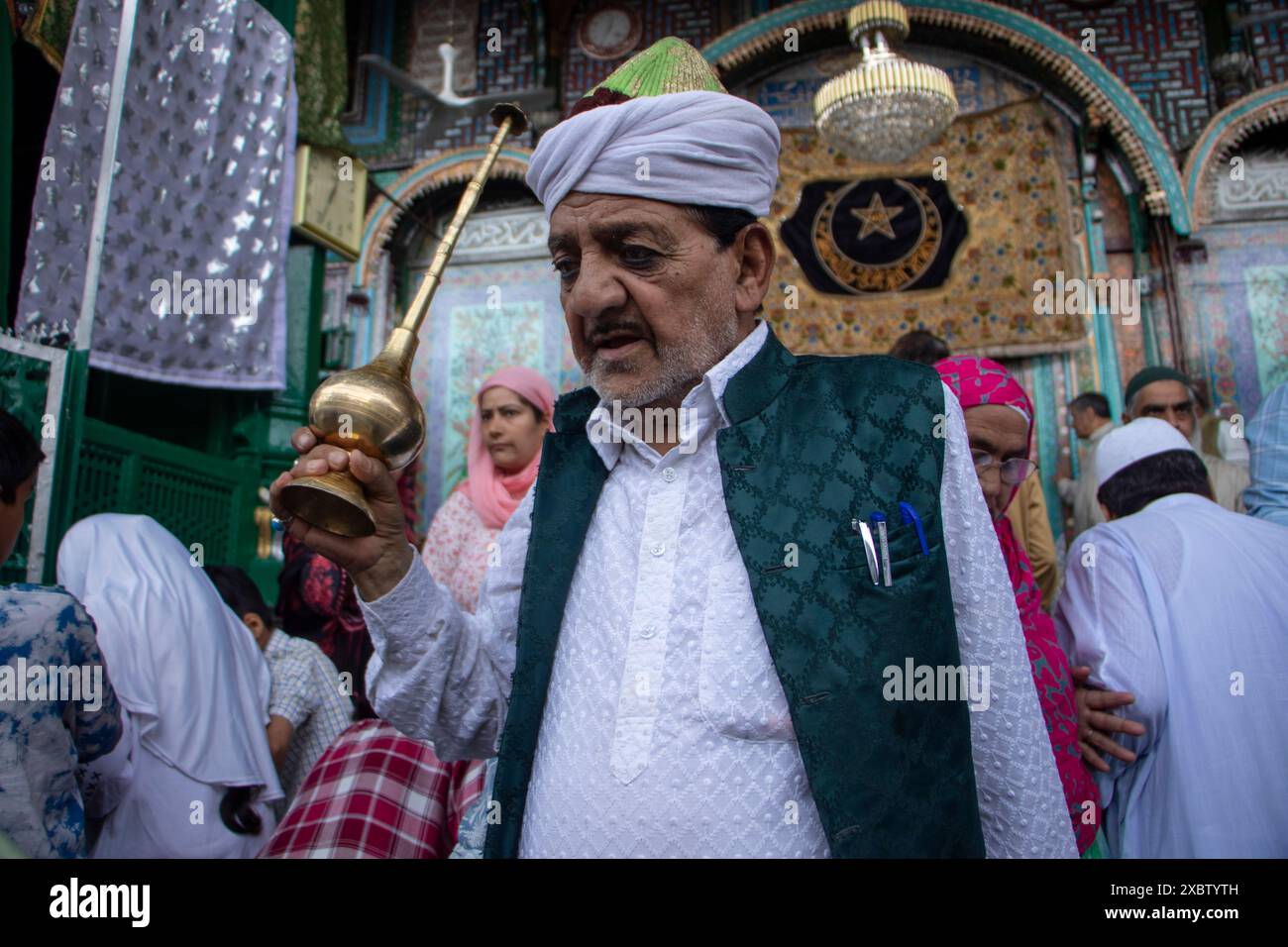 Saint kabir hi-res stock photography and images - Alamy